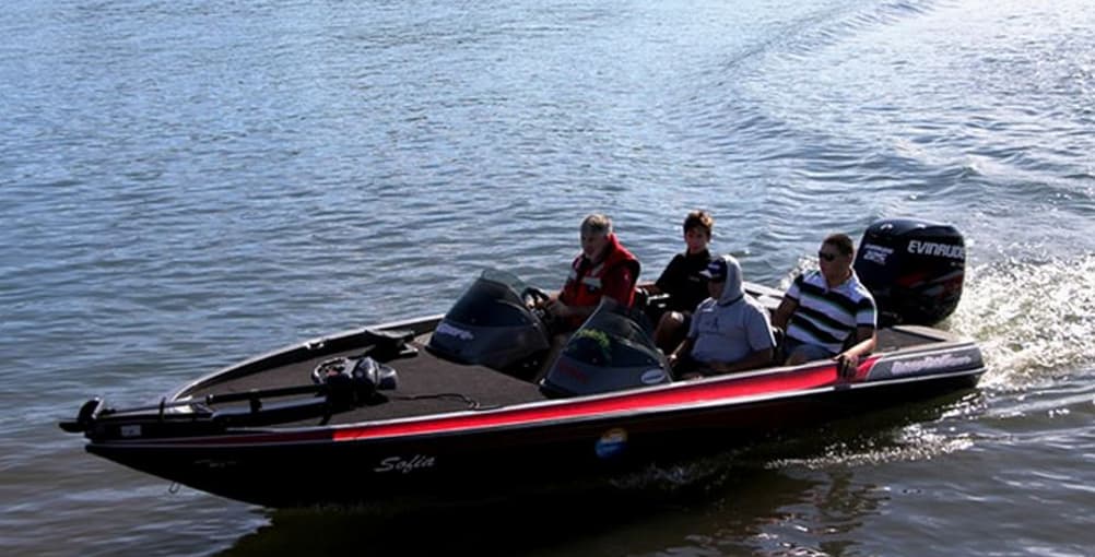 Mega Bass Sport Bass - Bass Boat com HP 17 pés | Bombarco