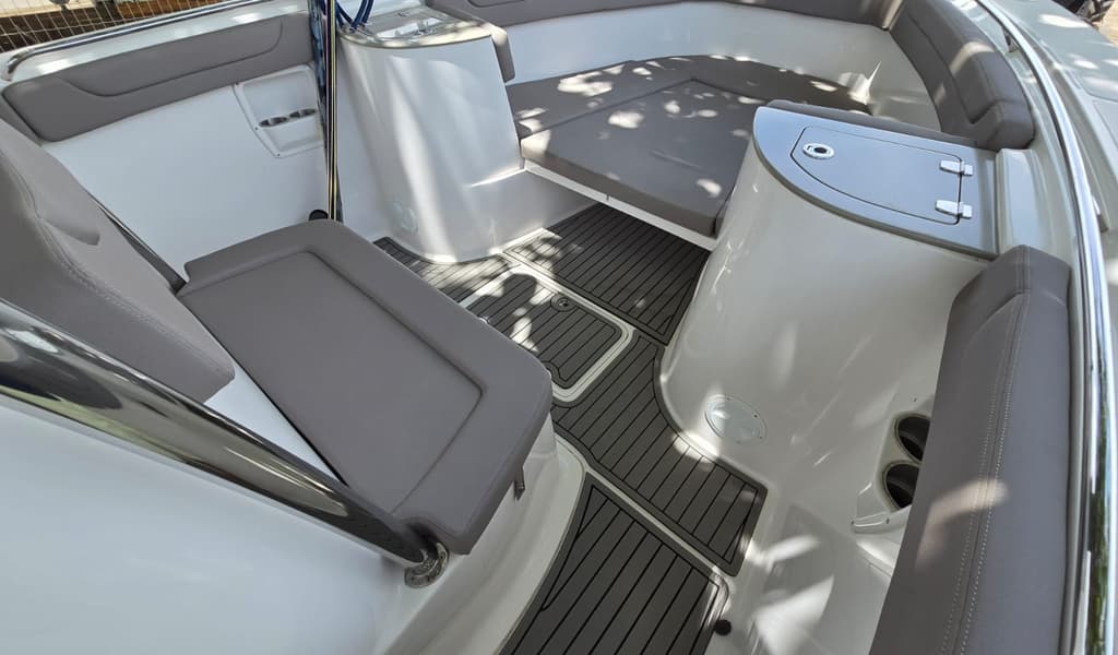 Victory Yachts Victory 300 - Center Console com 225 HP 9.1 pés | Bombarco