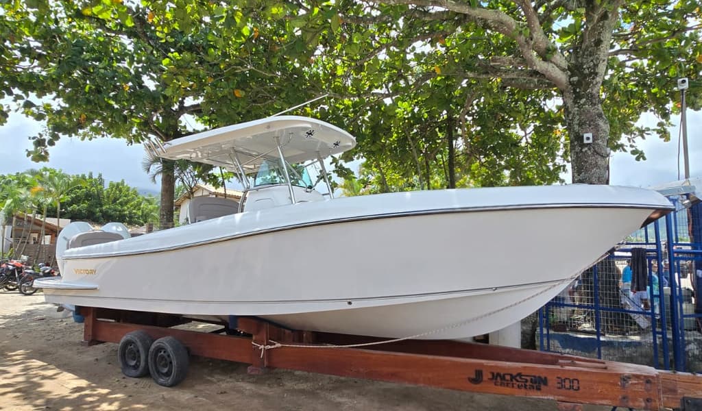 Victory Yachts Victory 300 - Center Console com 225 HP 9.1 pés | Bombarco