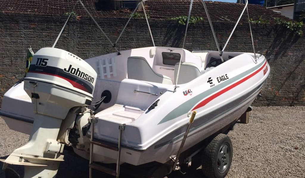Real Powerboats Eagle 180 - Proa Aberta com 115 HP 18 pés | Bombarco