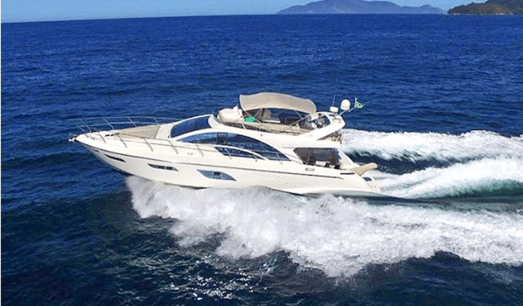 Intermarine 53 - Flybridge com 675 HP 16.95 pés | Bombarco