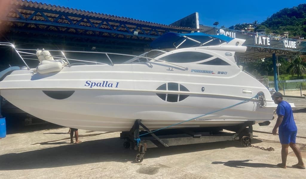 Phoenix Boats 290 Platinum - Cabinada com 320 HP | Bombarco