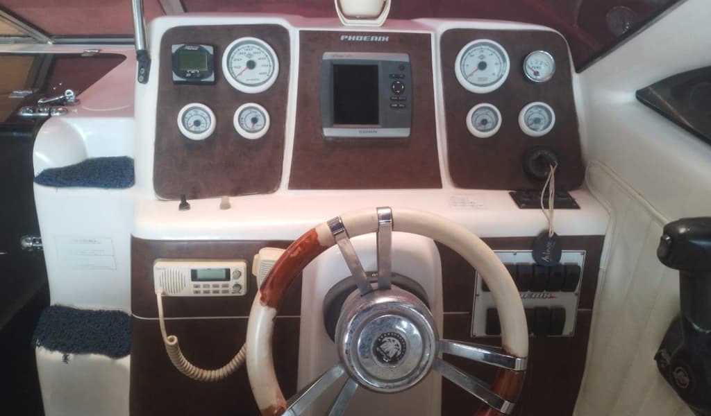 Phoenix Boats 290 Platinum - Cabinada com 320 HP | Bombarco