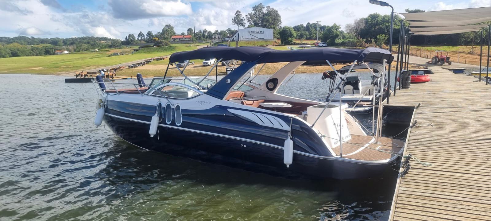 Century Yachts 300 - Cabinada 9.39 pés | Bombarco