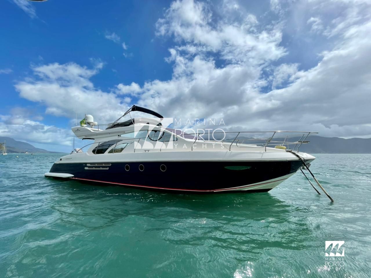 Intermarine 520 Full - Flybridge com 675 HP | Bombarco