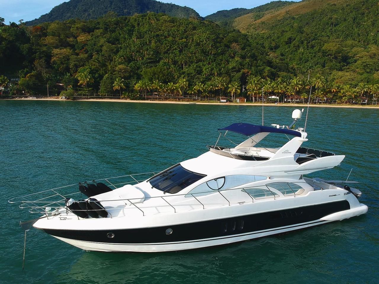 Intermarine 580 Full - Flybridge com 1600 HP | Bombarco