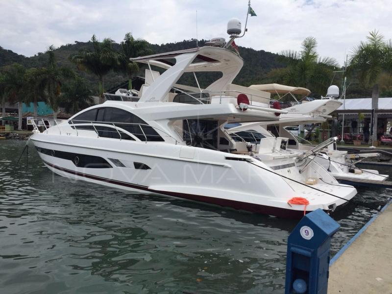 Intermarine Intermarine 54 - Flybridge com 725 HP 54 pés | Bombarco