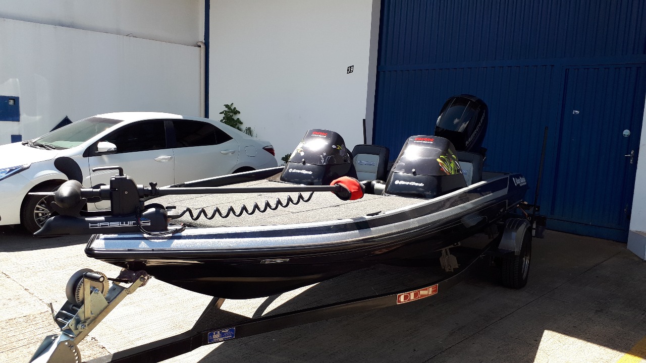 Mega Bass Bass Classic - Bass Boat com 150 HP 4.98 pés | Bombarco
